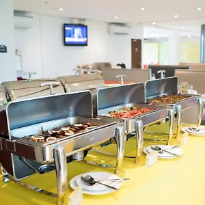 Microtel By Wyndham Up Technohub Quezon City: 3 star Hotel with a ...