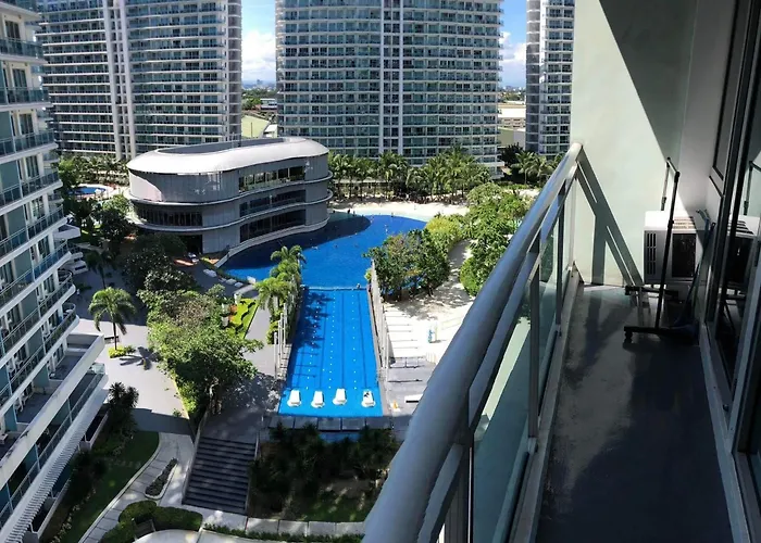 Riel'S Condotel In Azure Beach Resort Residences Manila: 2 star Hotel ...